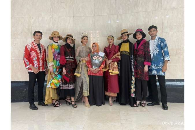 Didukung PTBA, Songket dan Batik Khas Tanjung Enim Meriahkan Halal ...